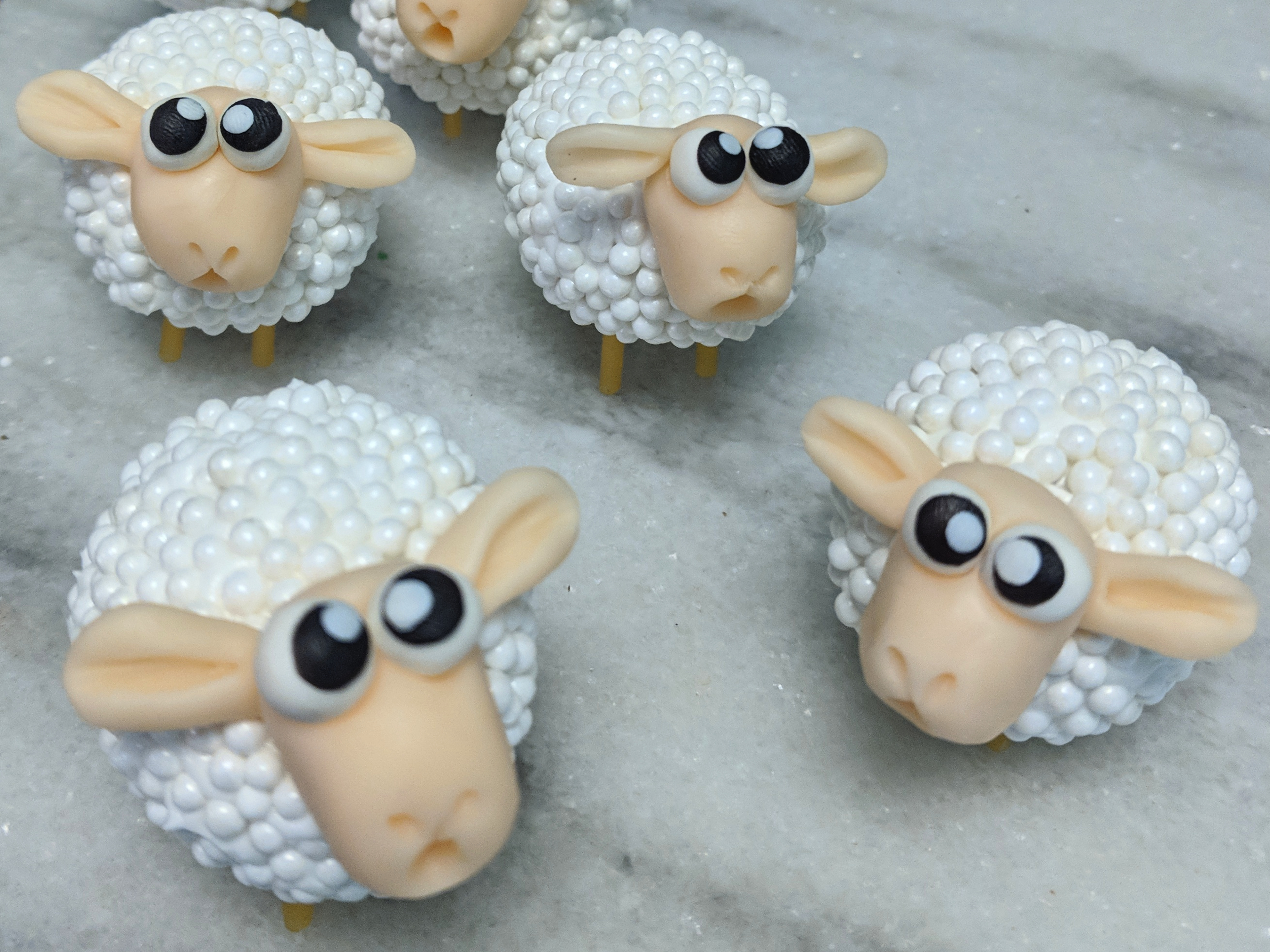 Sugar Pearl Sprinkle Sheep - The Craft Crib